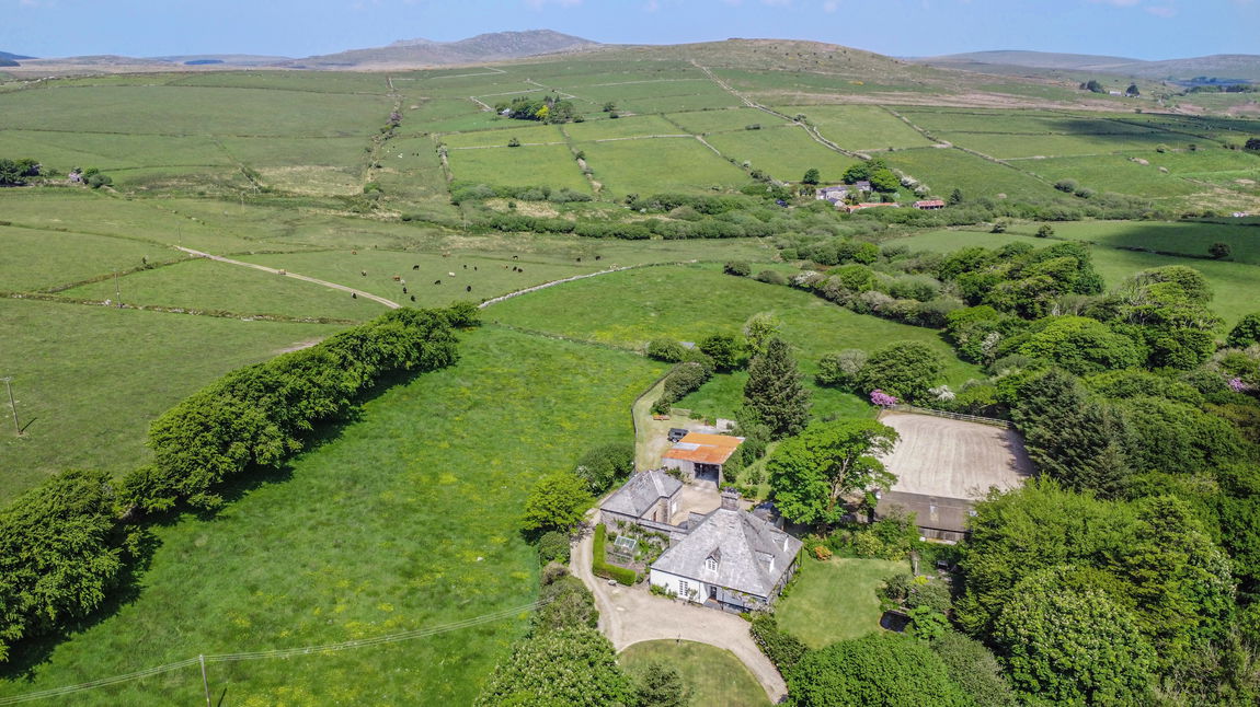 - David J Robinson Estate Agents & Auctioneers